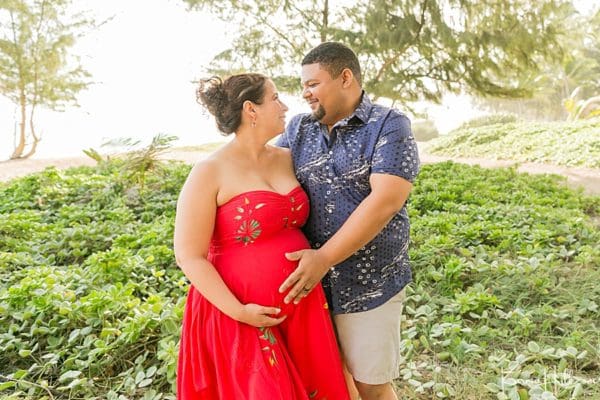Along for the Ride - Emma & Jesse's Oahu Maternity Portraits