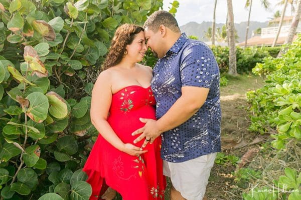 Along for the Ride - Emma & Jesse's Oahu Maternity Portraits