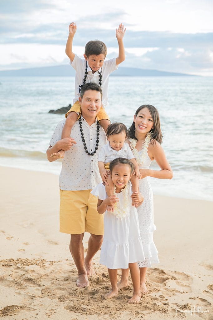 Having a Blast - The Yu Family's Maui Beach Portraits