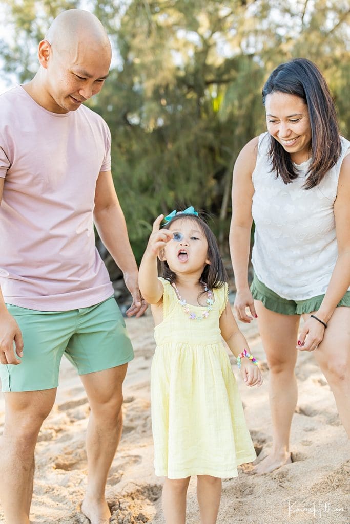 A Golden Trio - The Le Family’s Maui Beach Portraits