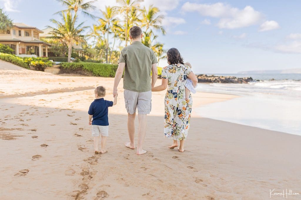 A Close-Knit Bunch - Utecht Family's Maui Beach Portraits