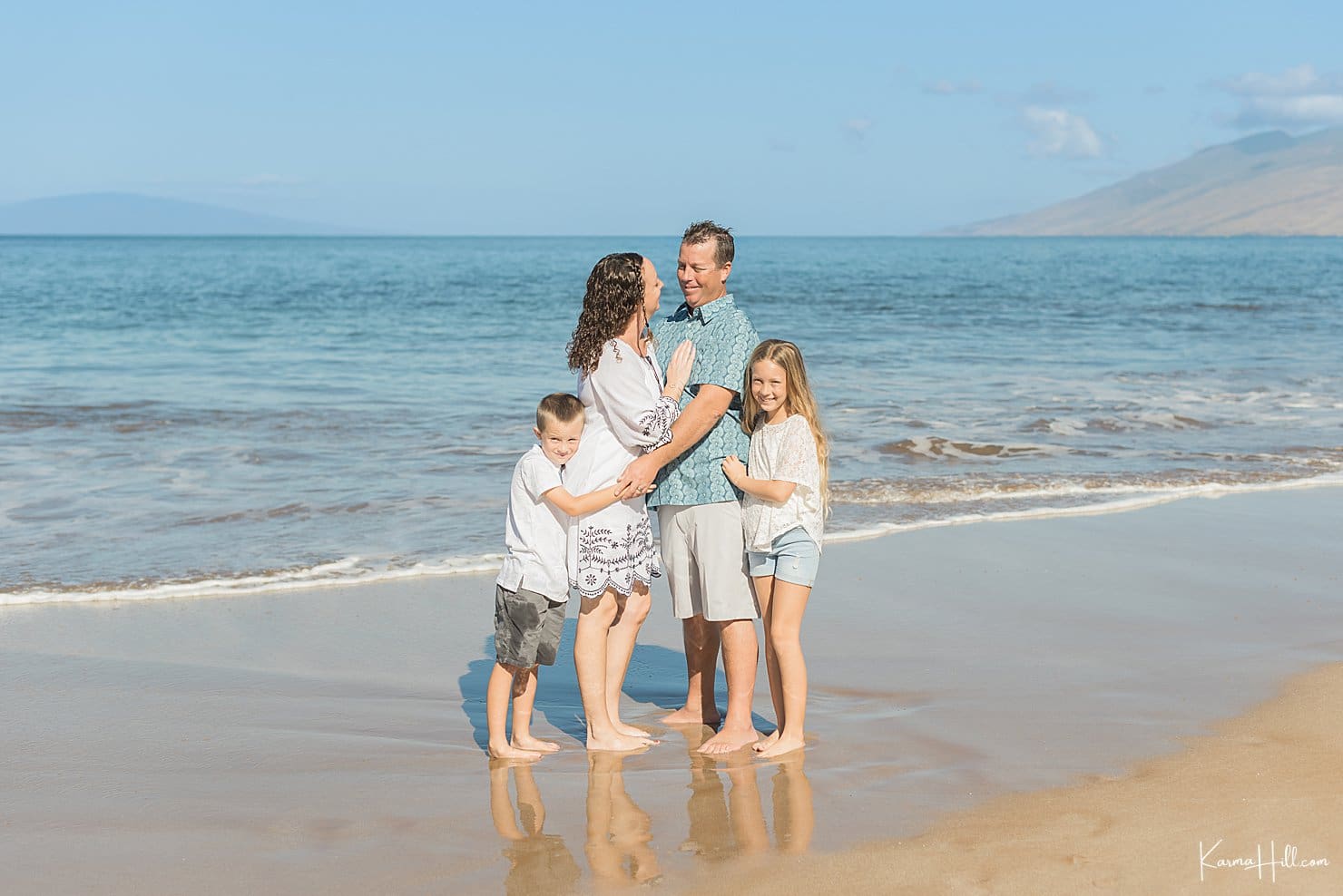 Sunny Beach Moments - Easley Family's Maui Beach Portraits