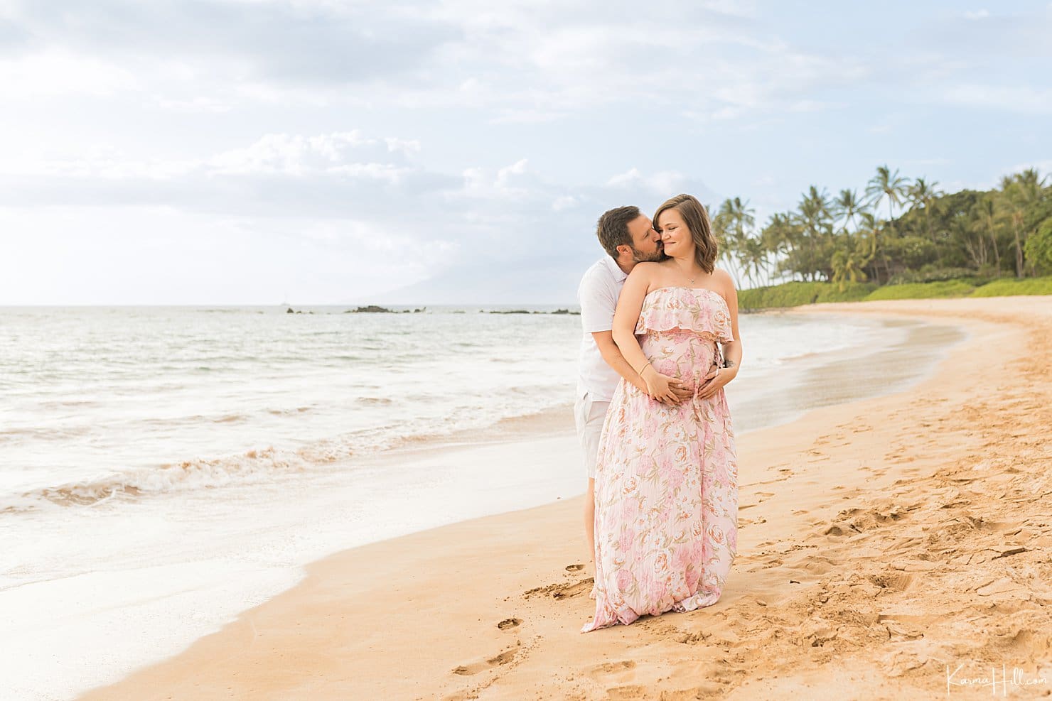 Our Tropical Babymoon - Tracy & Jared's Maui Maternity Portraits