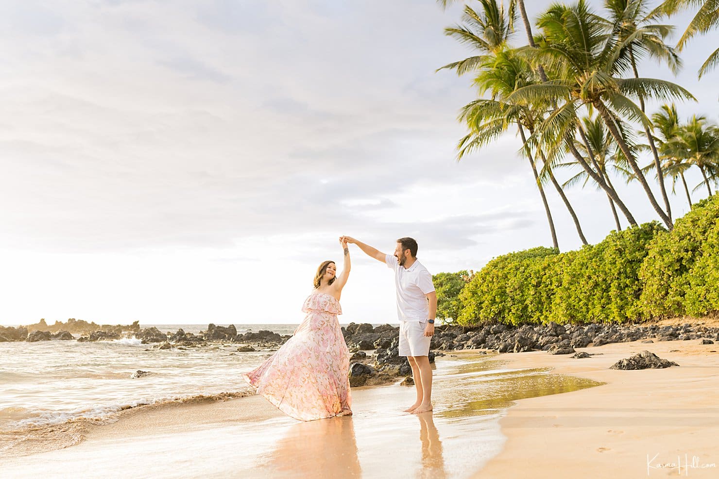 Our Tropical Babymoon - Tracy & Jared's Maui Maternity Portraits