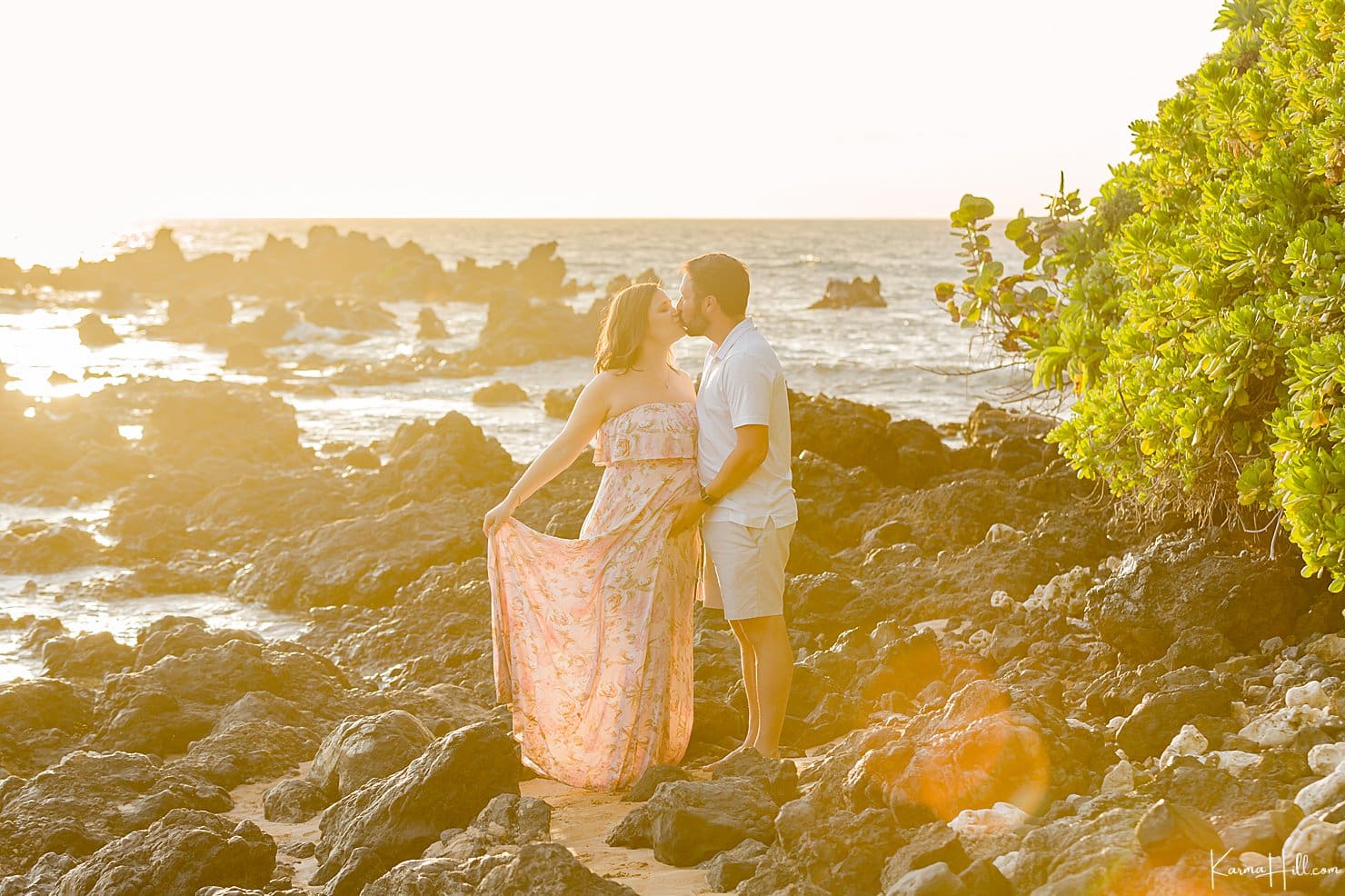 Our Tropical Babymoon - Tracy & Jared's Maui Maternity Portraits