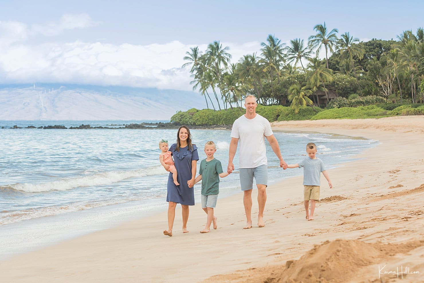 Adventurous & Cheerful - Binks Family's Maui Beach Portraits