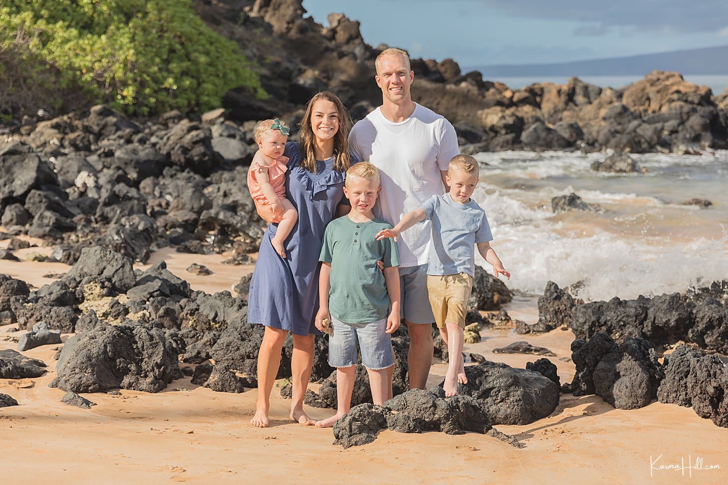 Adventurous & Cheerful - Binks Family's Maui Beach Portraits