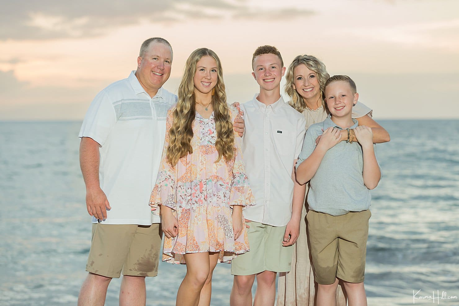 Our First Big Vacation - Hulet Family's Beach Portraits in Maui