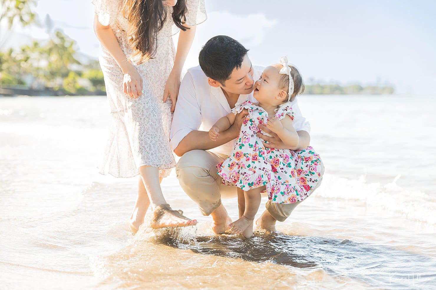 Baby's First Hawaii Trip - Choi Family's Maui Beach Portraits