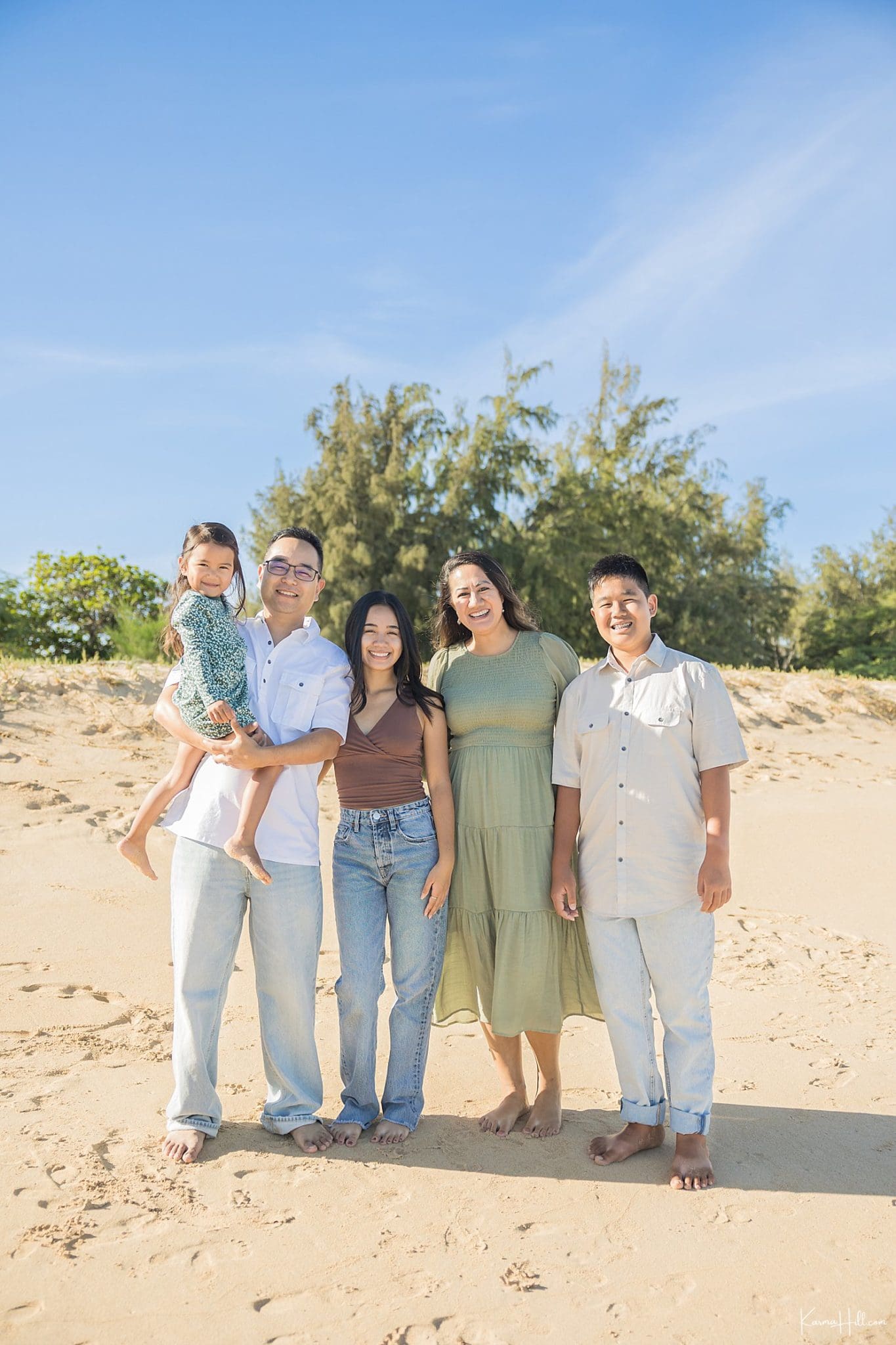 Near & Dear - The Takai Family's Maui Photographer