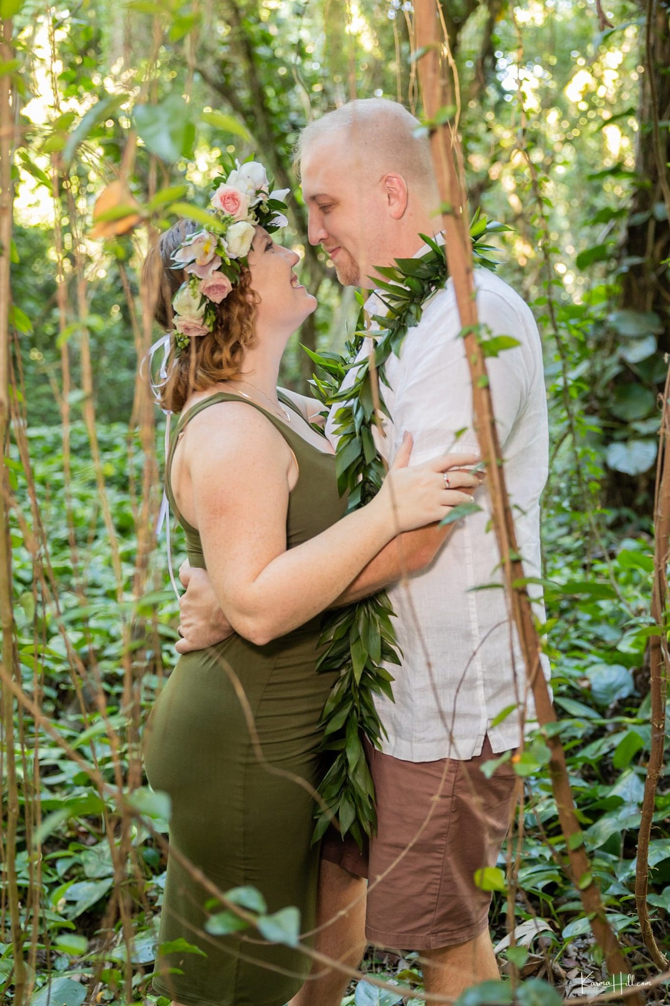 With Thanks - Ashlyn & Brandon's Maui Couples Portrait