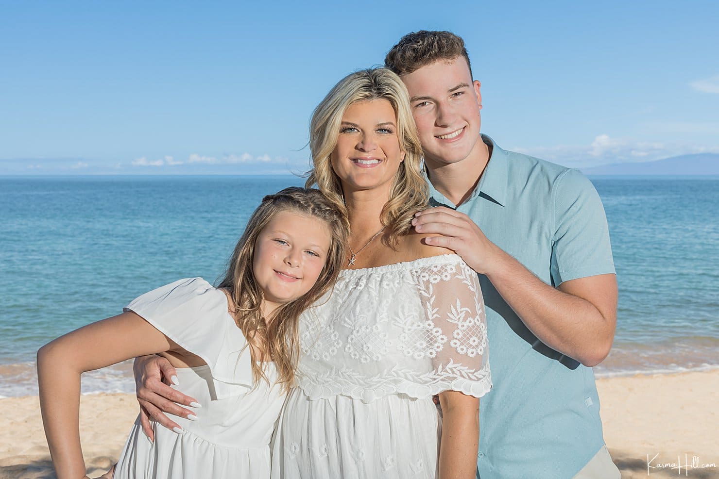 We Belong Here - The Wirth Family's Hawaii Beach Portraits