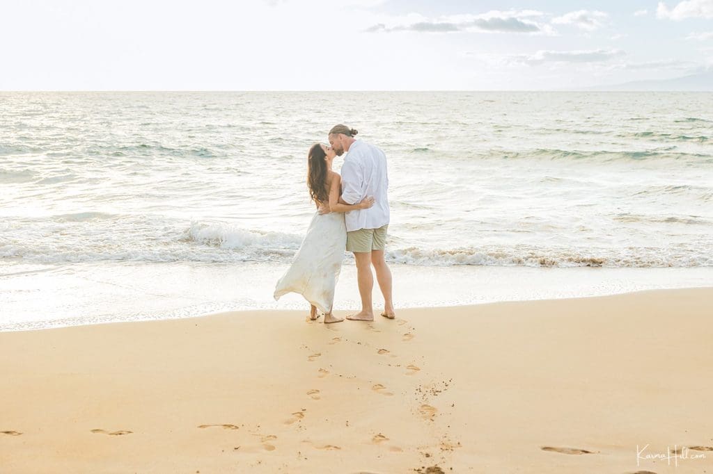 Honeymoon Happiness - Kristen & Christopher's Maui Couples Portrait