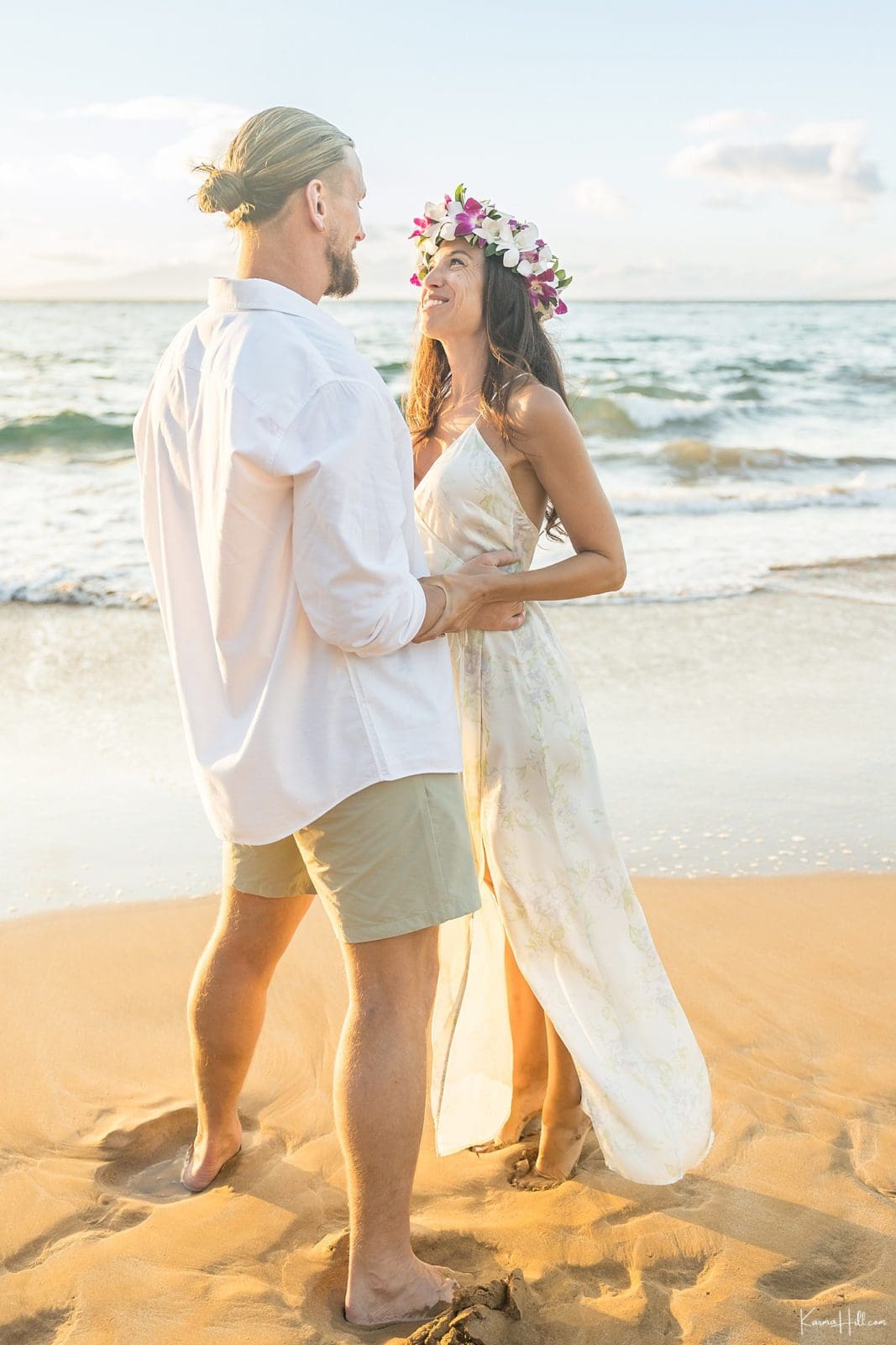 Honeymoon Happiness - Kristen & Christopher's Maui Couples Portrait