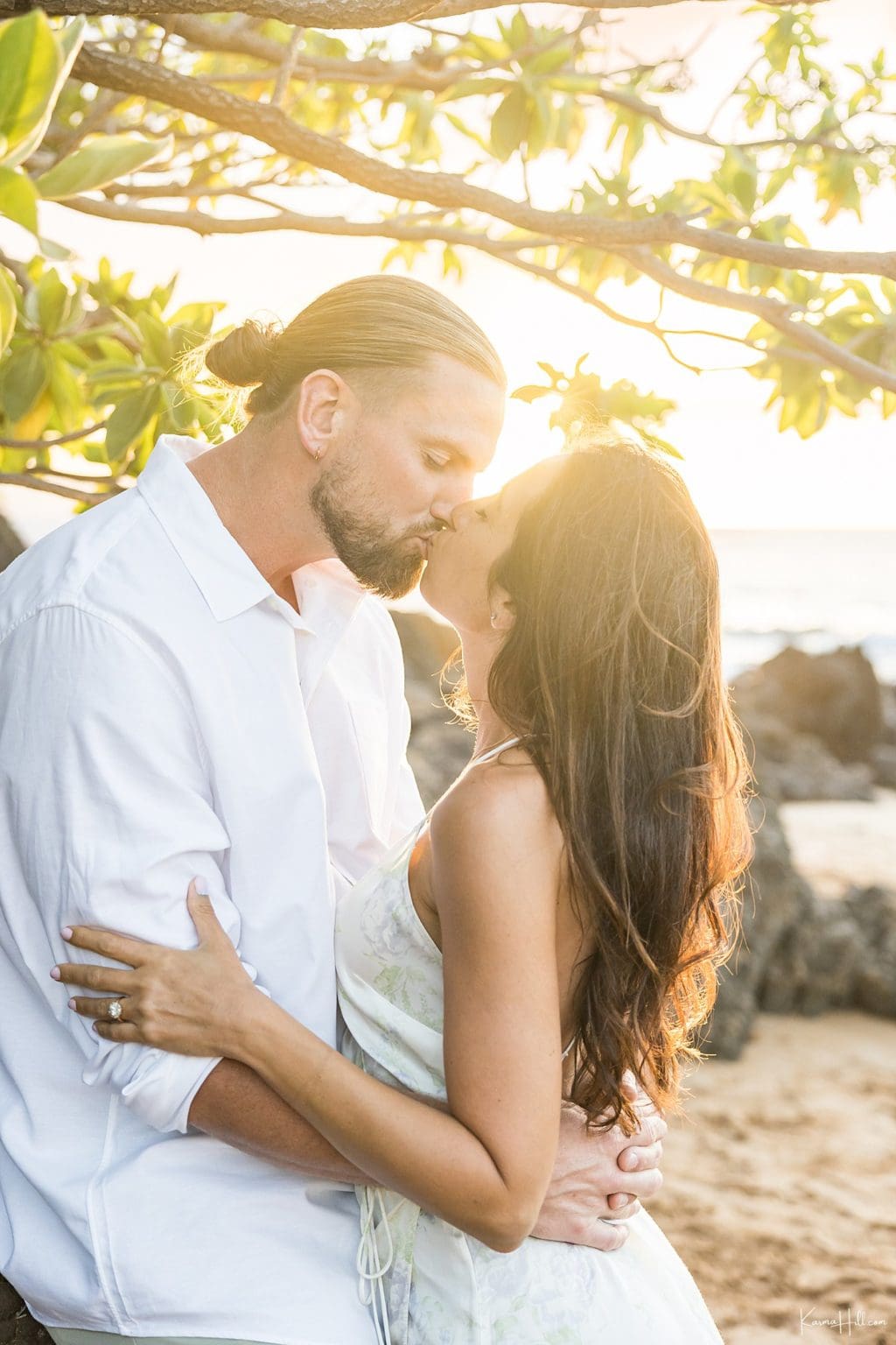Honeymoon Happiness - Kristen & Christopher's Maui Couples Portrait