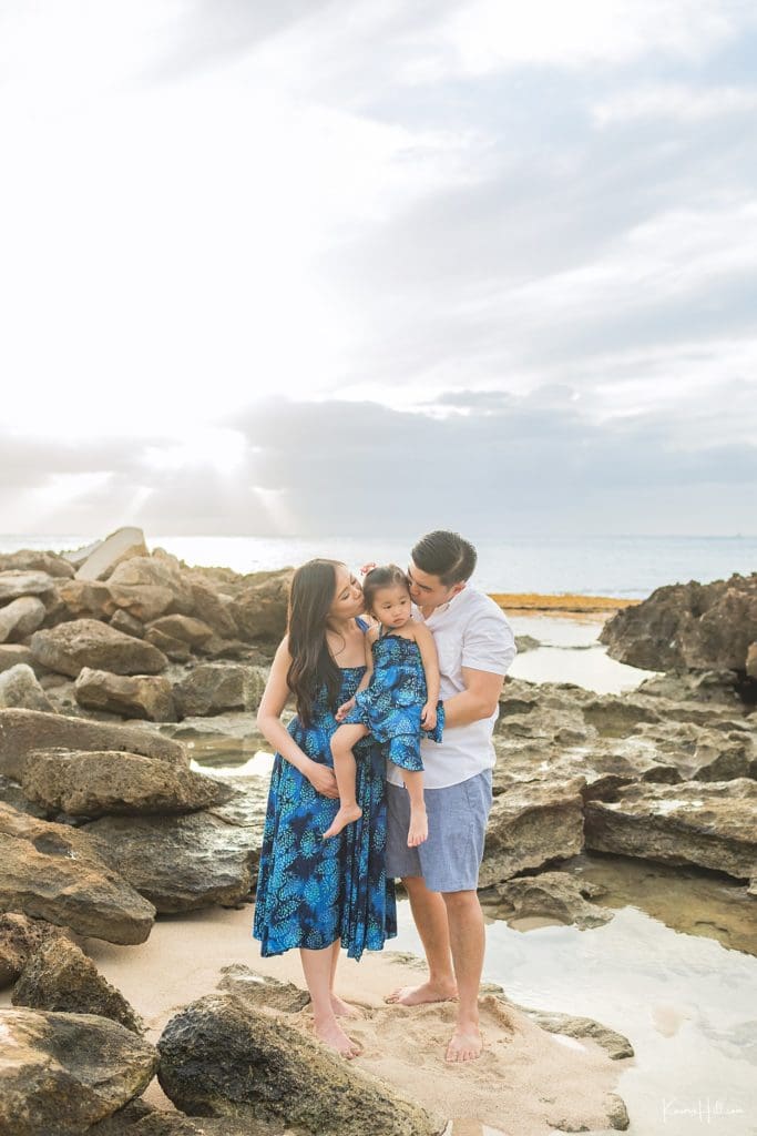 One On The Way - The Nguyen's Oahu Family Portrait