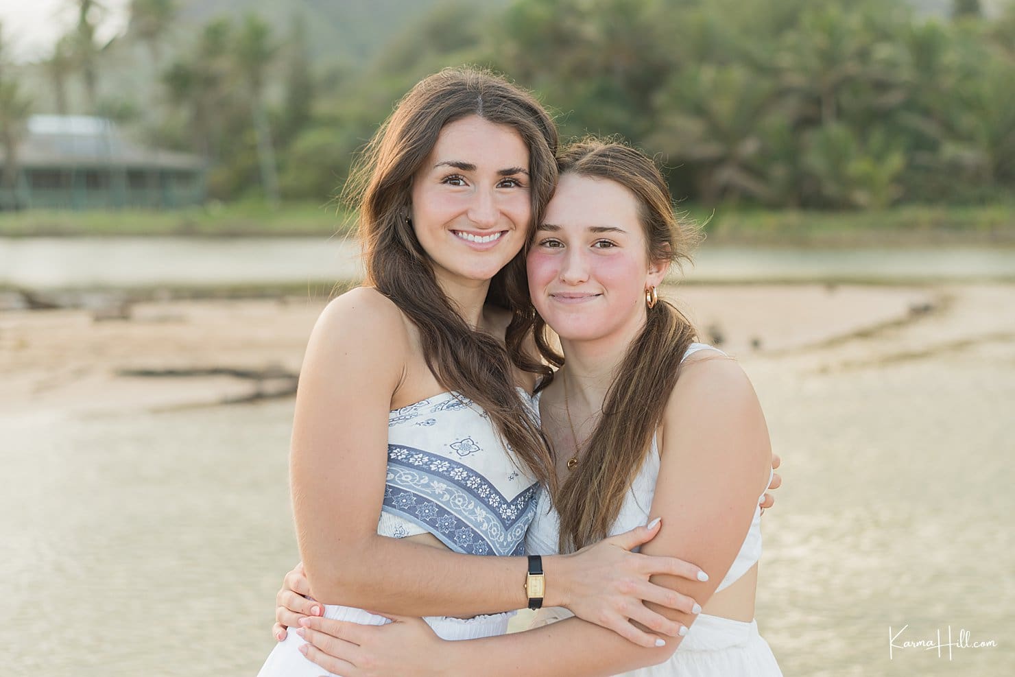 New Year Joy - The Viteri's Kauai Family Portrait