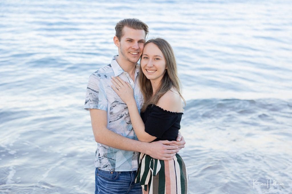 Next Door Romance - Ross & Keira's Maui Portrait Proposal