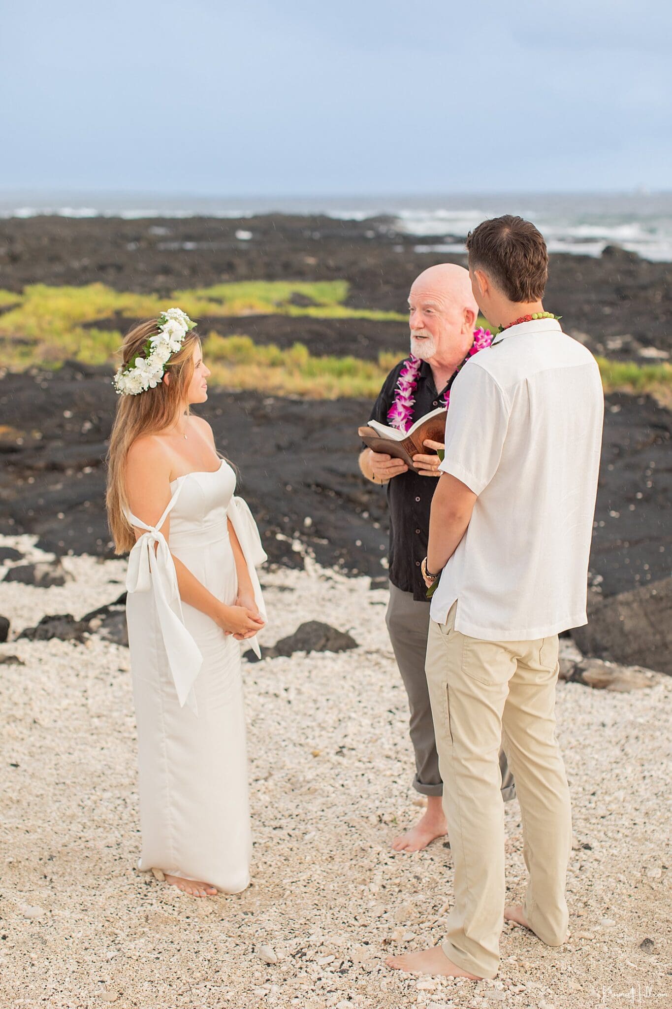 Love Reigns - Hayley & Matthew's Big Island Wedding Photography