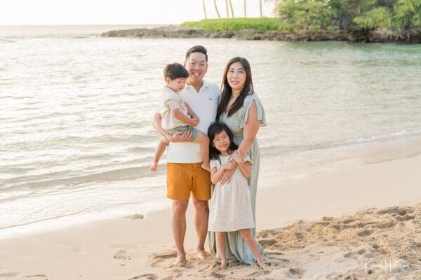 Our Growing Families - The Lim's Oahu Family Portrait