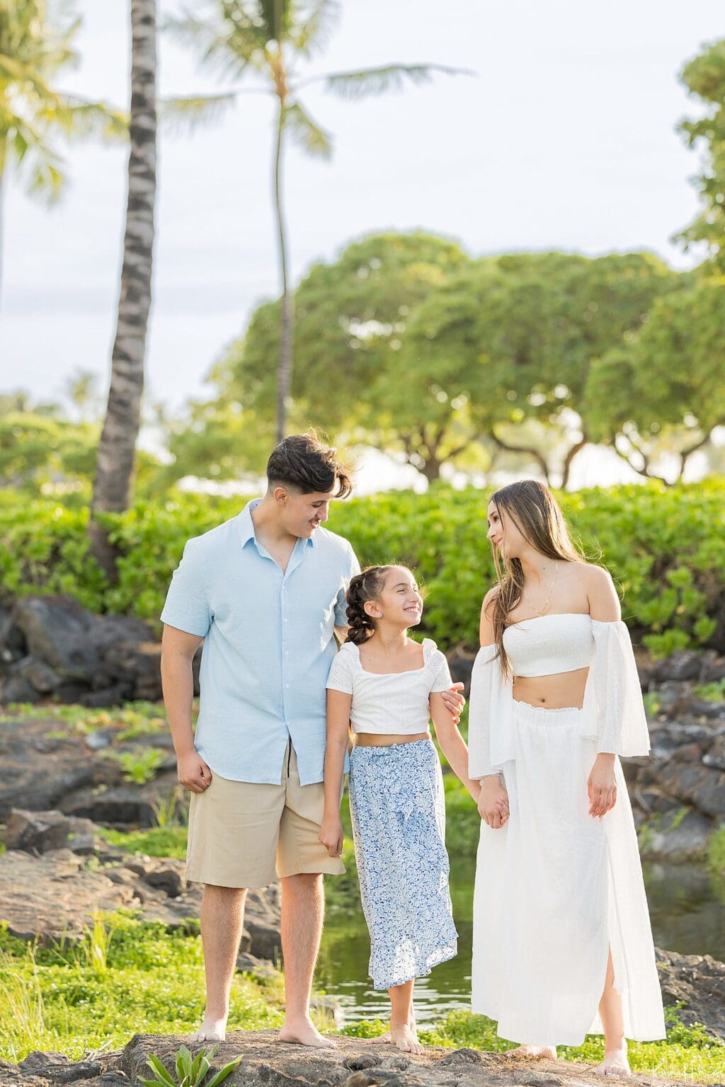 A Change Of Scenery - The Zavala's Big Island Family Portrait