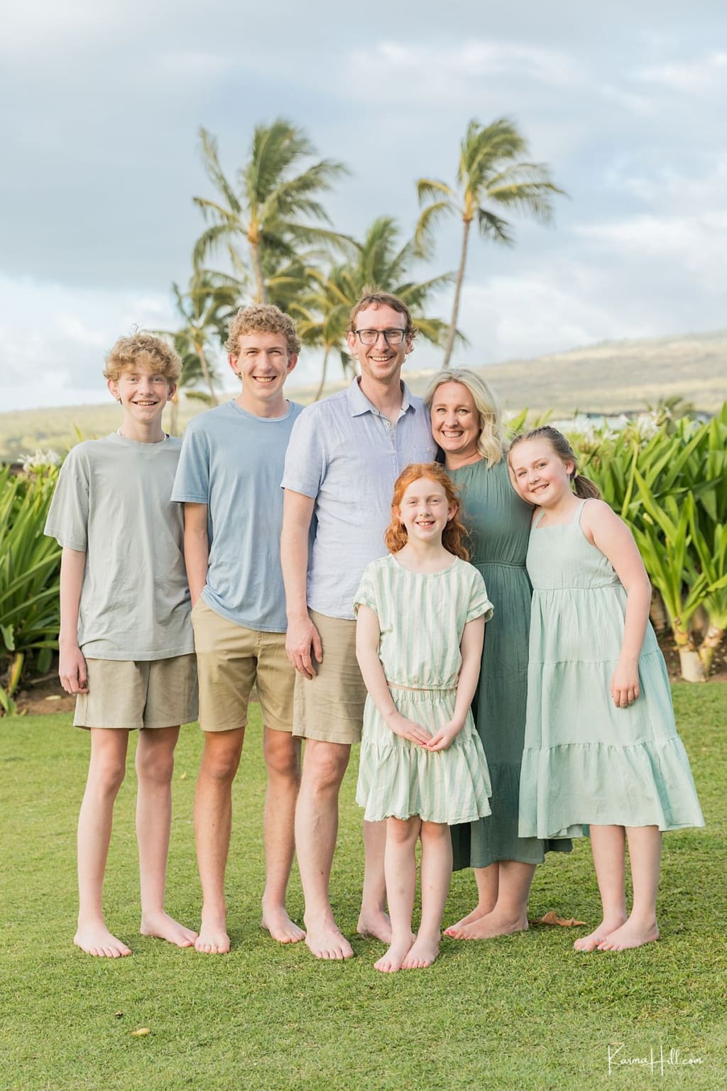 A Hawaiian Portrait Refresh - The Kinney's Maui Family Portrait