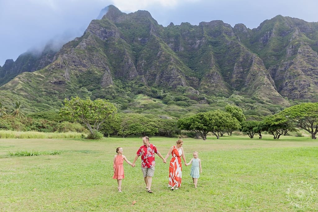 Carefree Summer - The Bynum's Oahu Family Portrait
